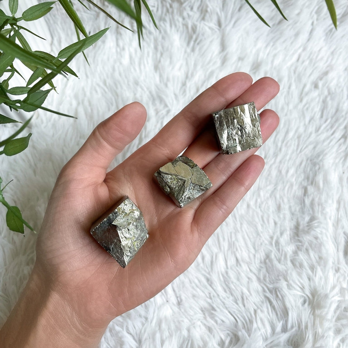 Pyrit Edelstein Würfel – Symbol für Fülle & innere Klarheit – SoulGlow